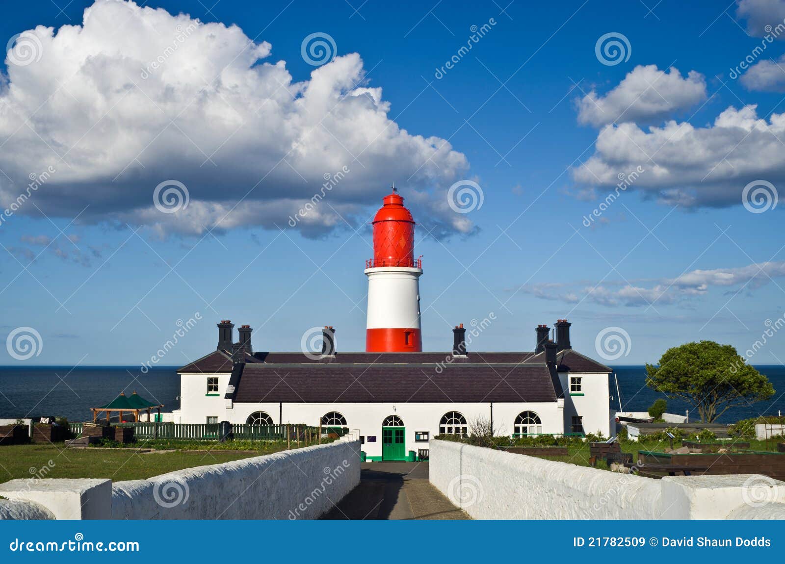 Souter Lighthouse stock image. Image of lighthouse, place - 21782509