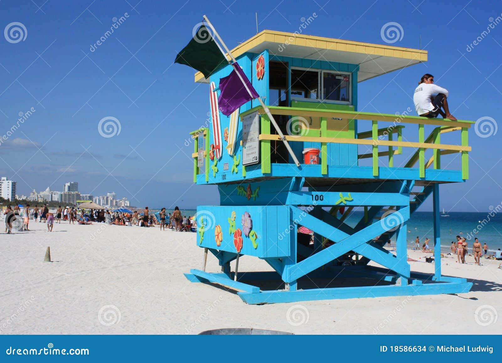 Lifeguard Stand At The Beach Editorial Image | CartoonDealer.com #61097860