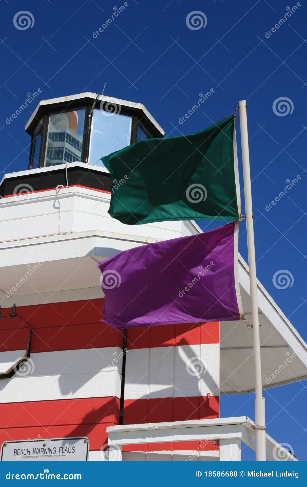 South Beach Lifeguard Stand Stock Photo - Image of florida, vivid: 18586680