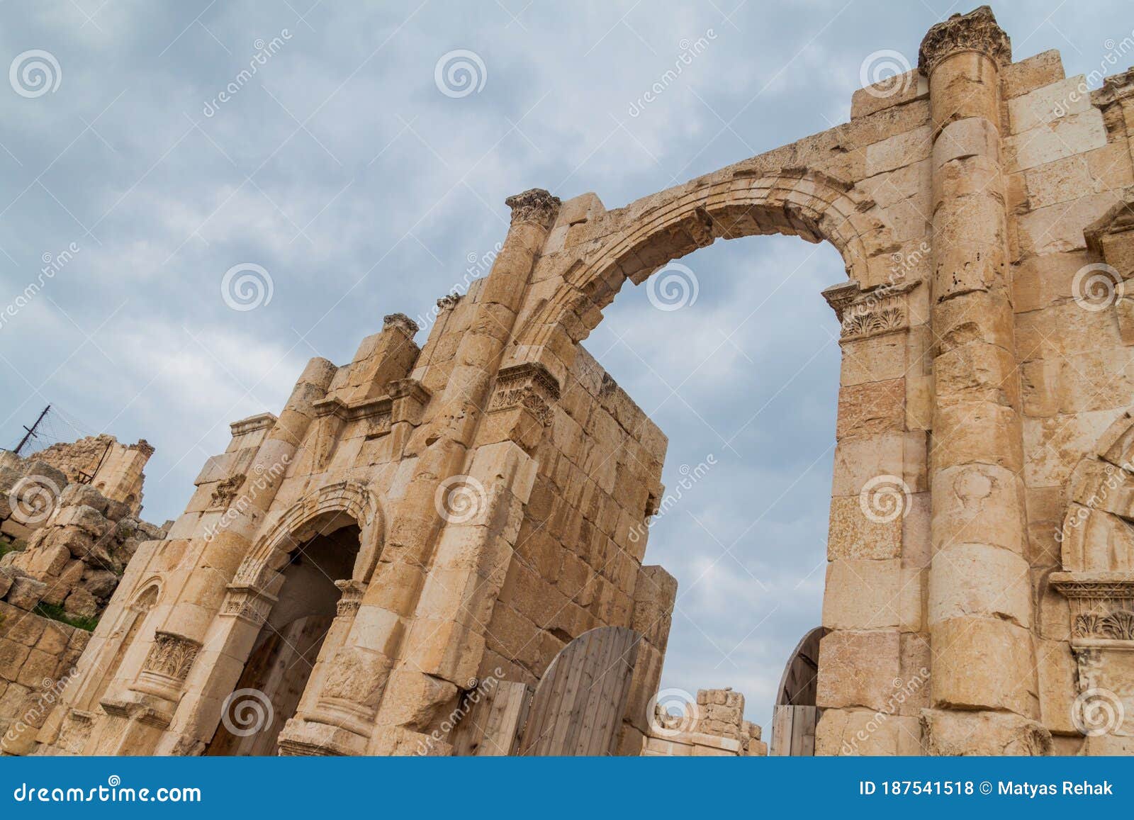 Ancient ruins of Jerash stock photo. Image of colonnade - 187541518
