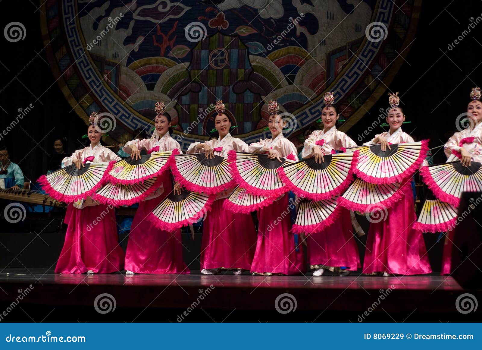South Korean Folk Dance Editorial Stock Image - Image: 8069229