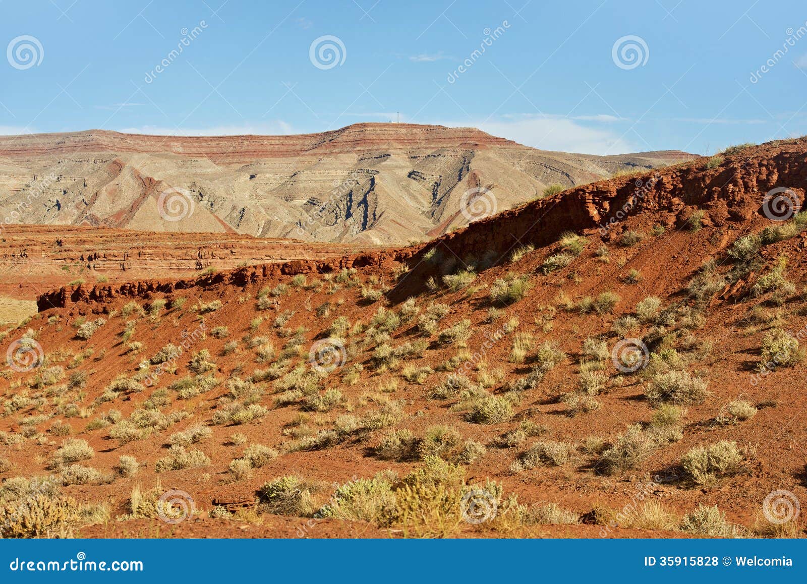 Southern Utah Desert stock photo. Image of horizon, mountain - 35915828