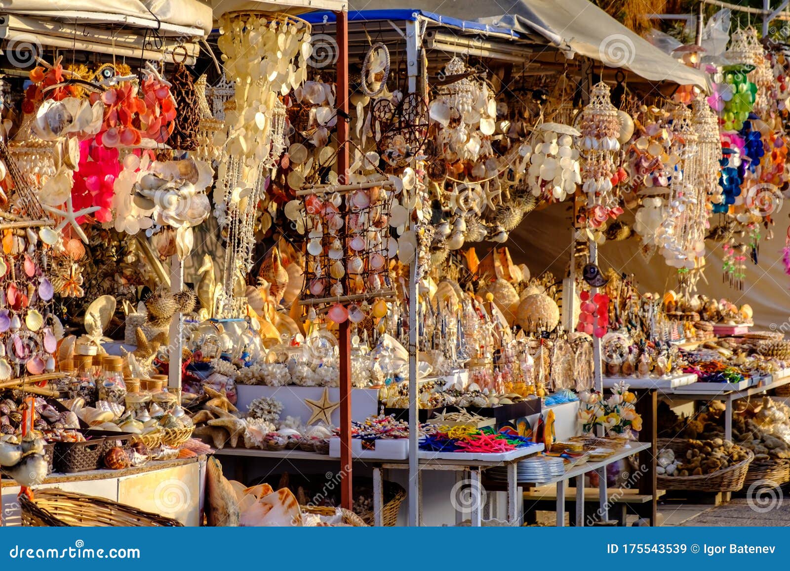Souvenirs from seashells. stock image. Image of sculpture - 175543539