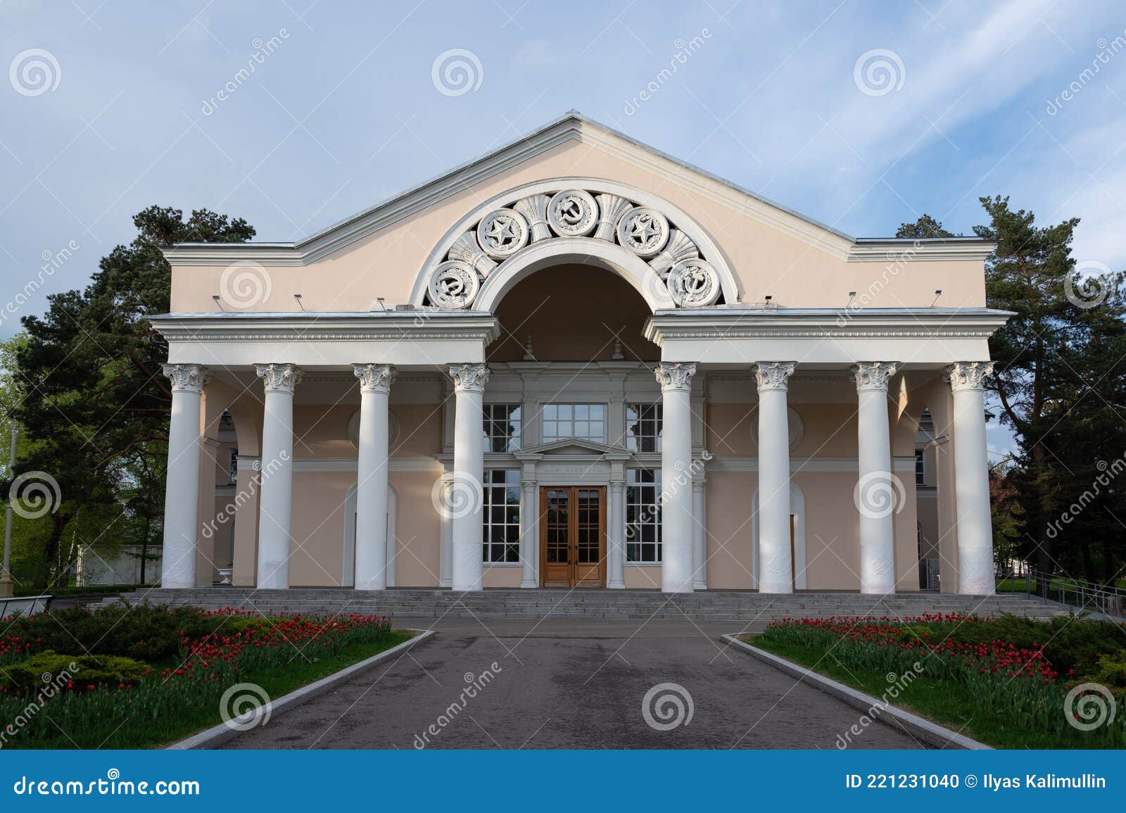 Soviet Architecture with Columns and Soviet Symbols Editorial Image ...