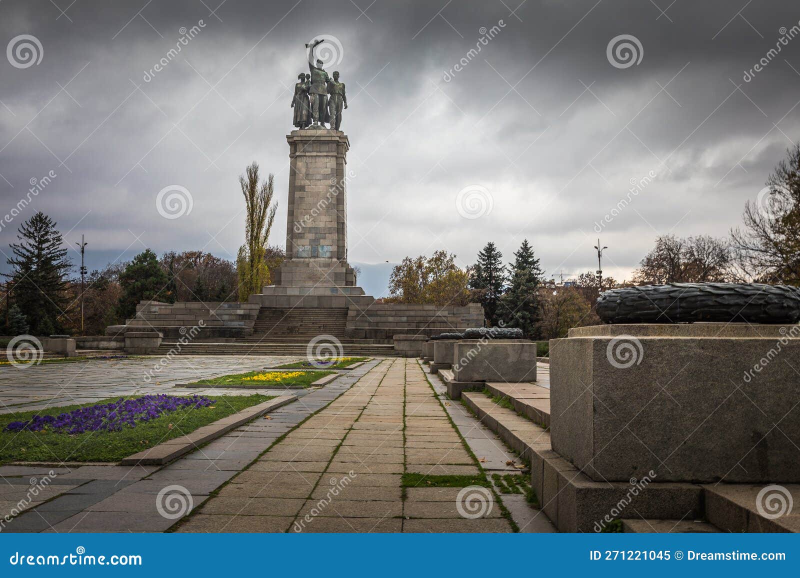 Soviet Army Monument for WWII in Sofia, Bulgaria, Eastern Europe Stock ...