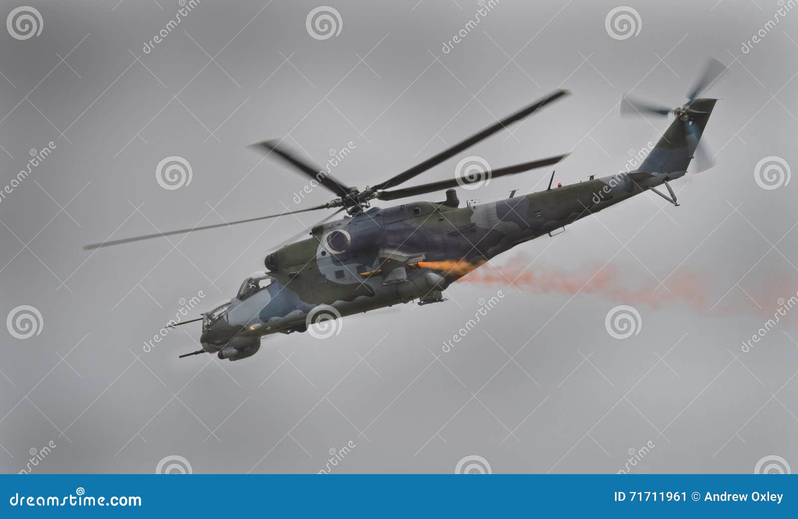 Mil Mi-24D `Hind` Heavy Combat Attack Gunship Helicopter - Pima Air ...