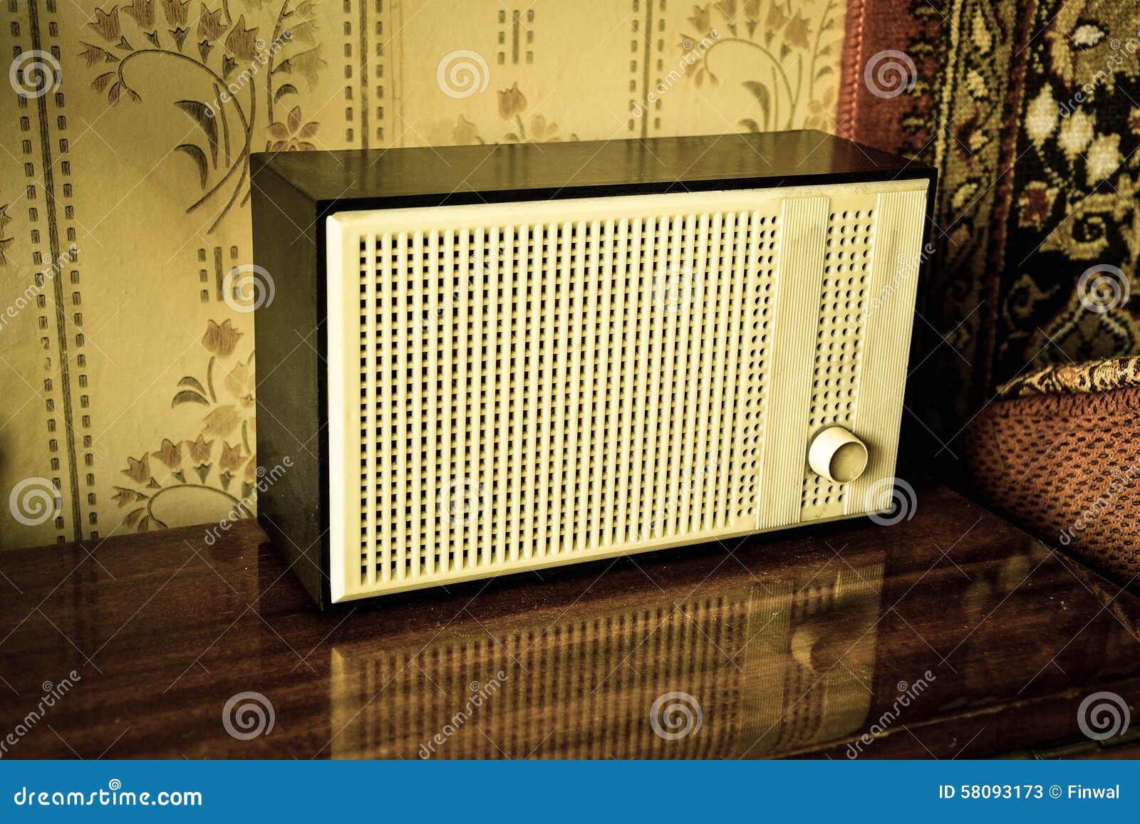 Soviet retro radio stock image. Image of reflection, style - 58093173