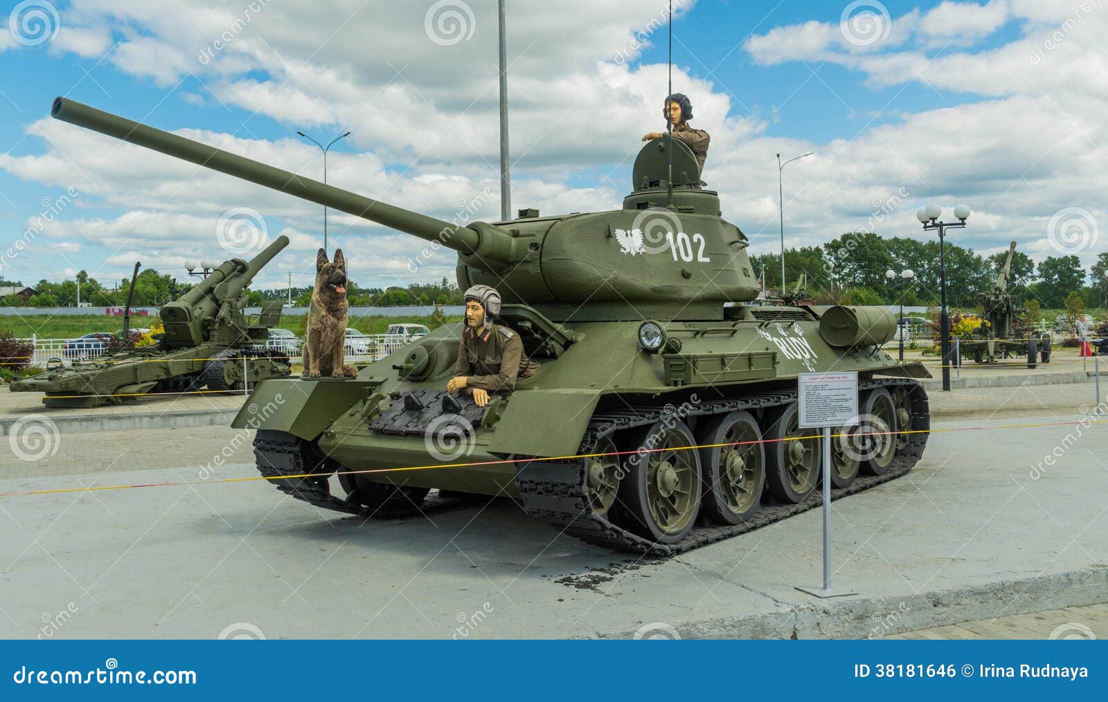 The Soviet tank T-34 editorial photo. Image of tankman - 38181646