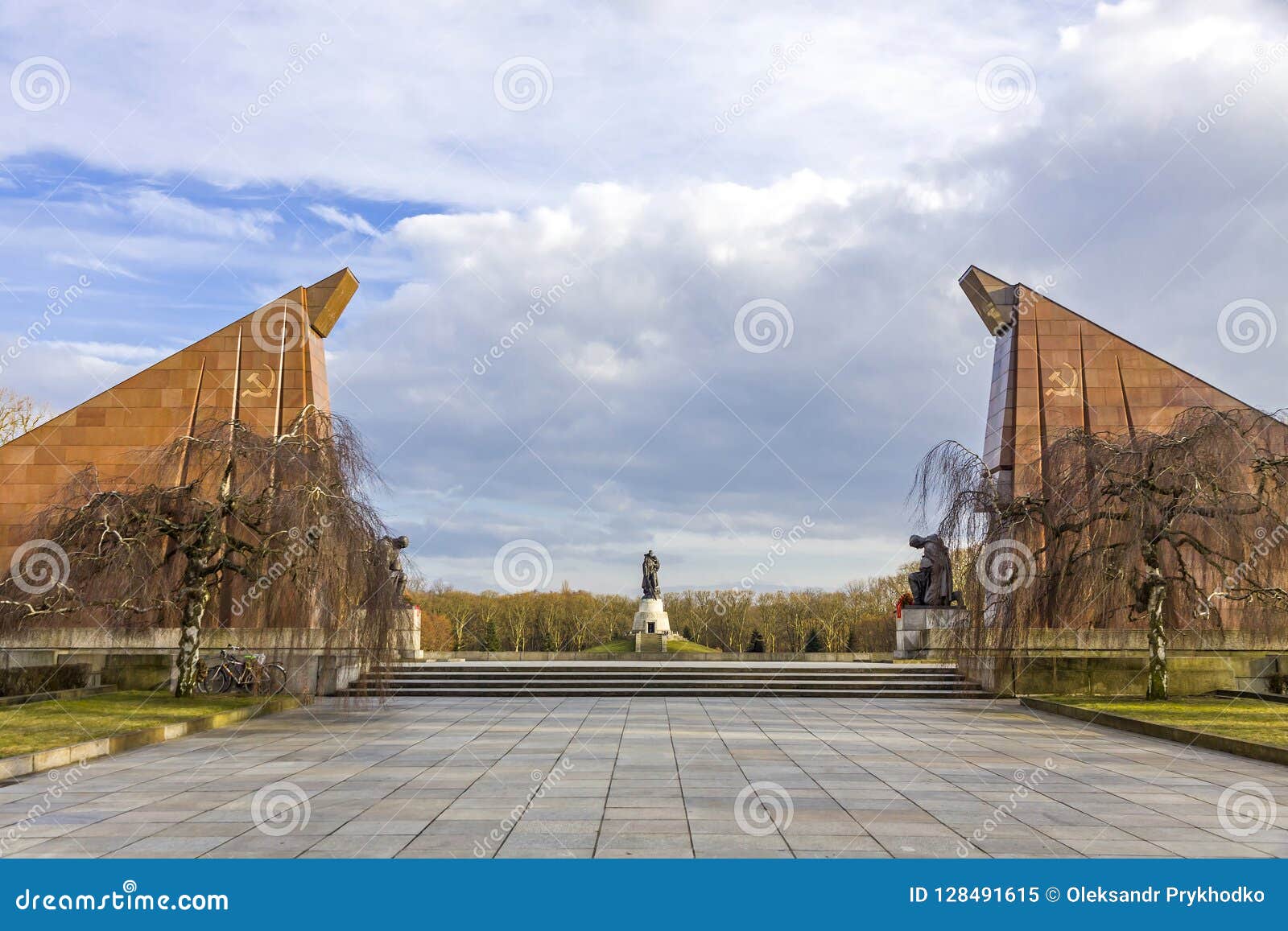 Soviet War Memorial Treptower Park in Berlin, Germany Editorial Image ...
