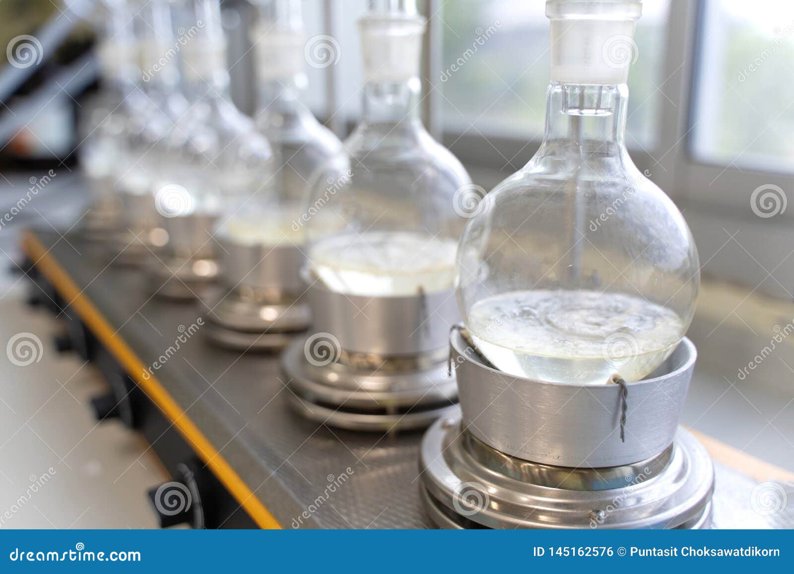 Soxhlet Extractor.Percolator-boiler and Reflux,distillation Flask on ...