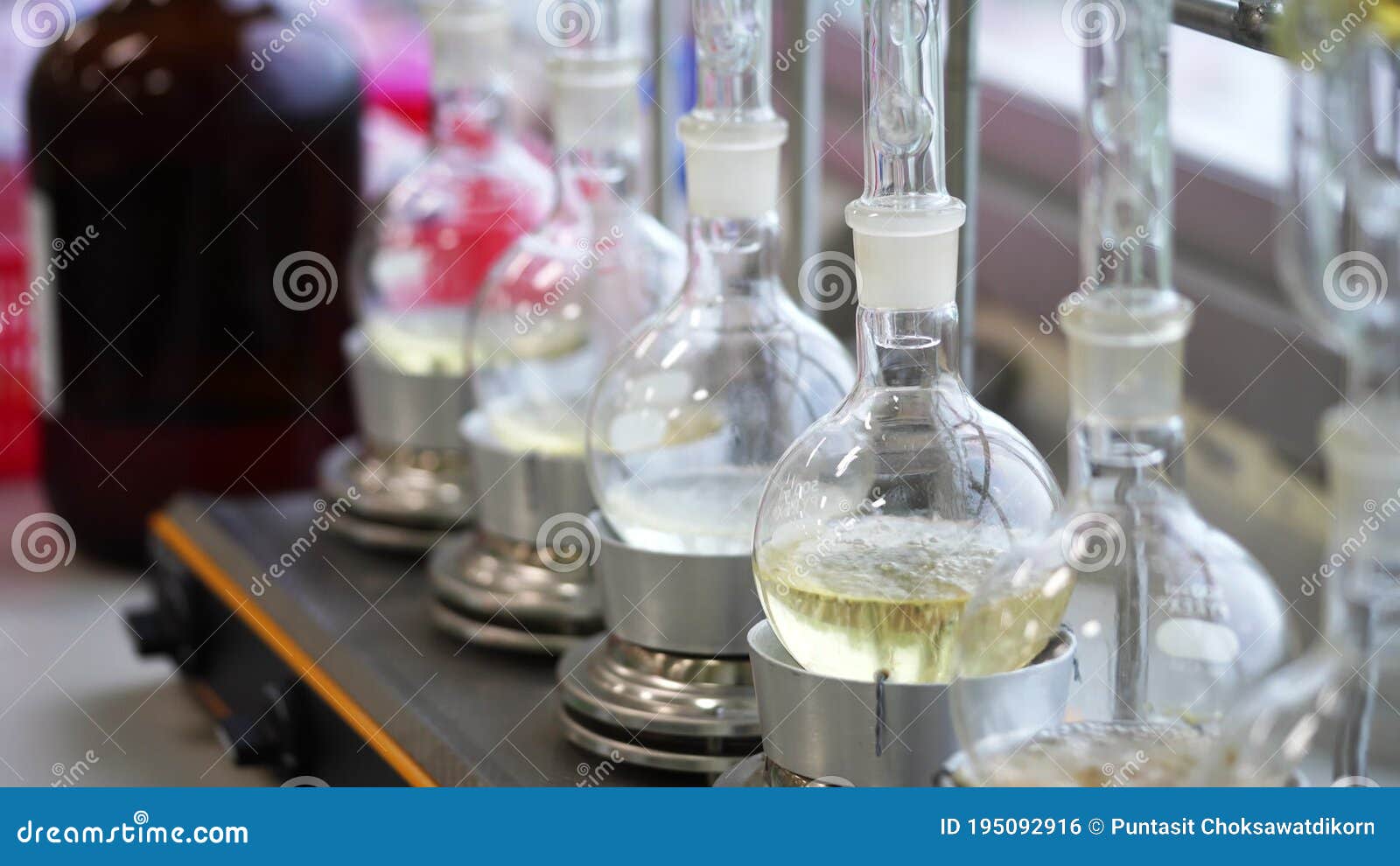 Soxhlet Extractor.Percolator-boiler and Reflux,distillation Flask on ...