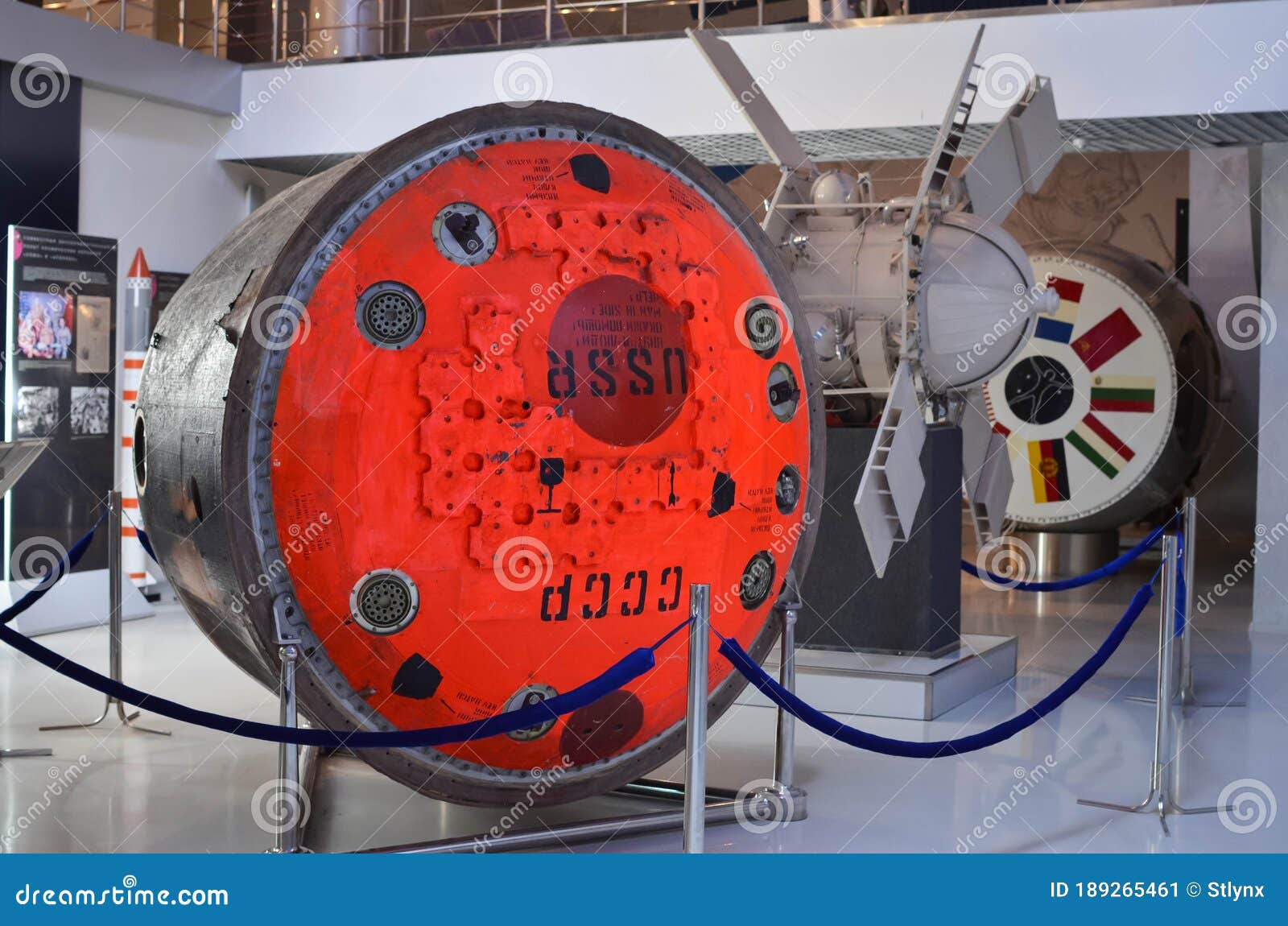 Soyuz Capsule in Moscow Museum of Cosmonautics Editorial Photo - Image ...