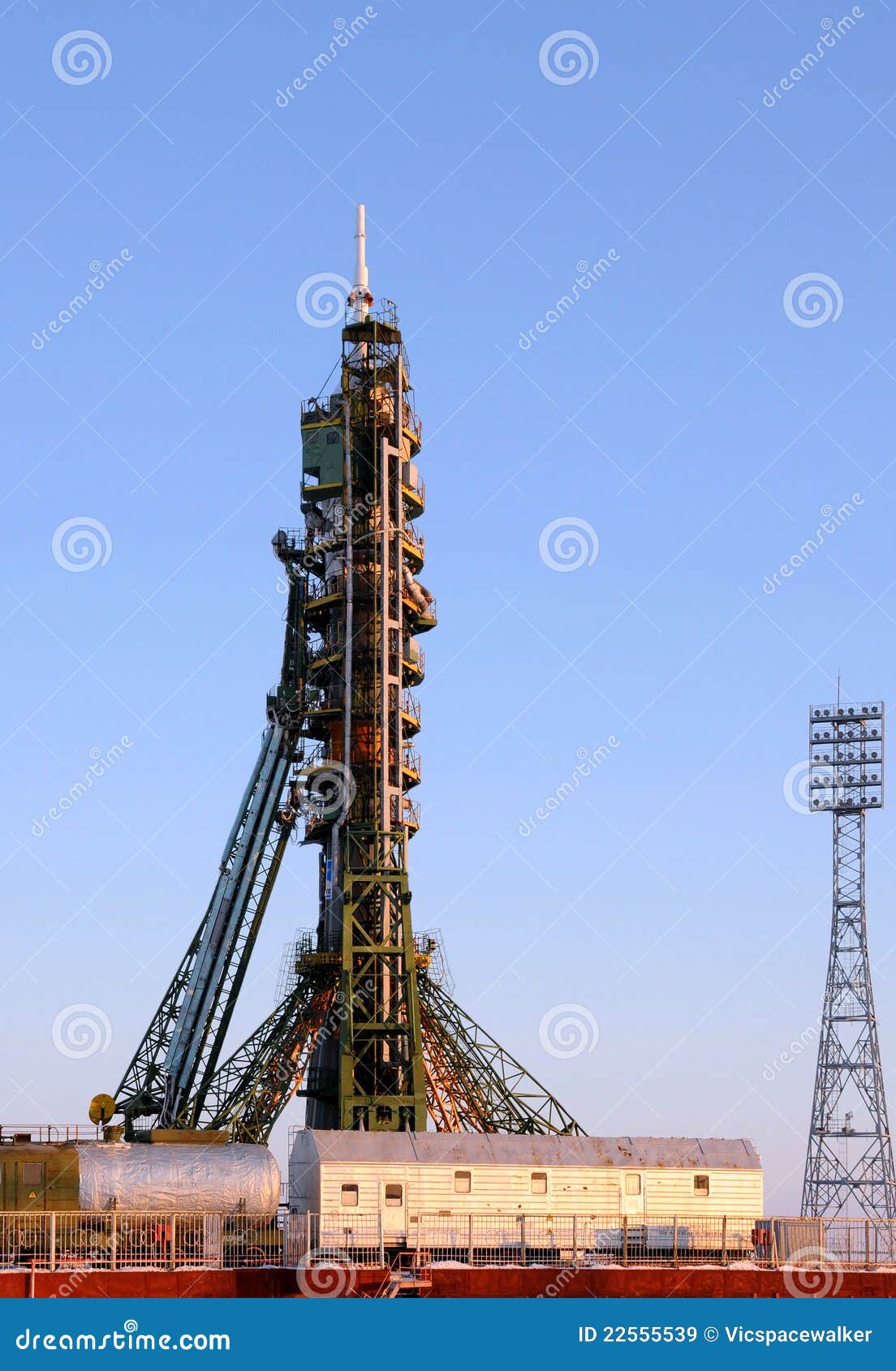 Soyuz Spacecraft on the Launch Pad Editorial Stock Image - Image of ...