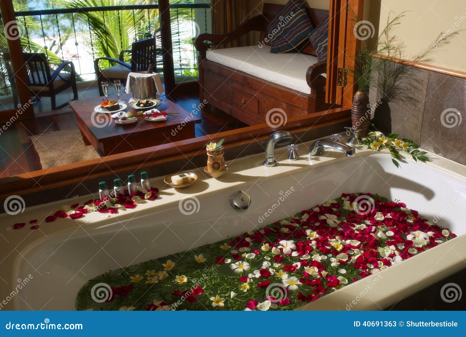 Spa Bath with Flower Petals Stock Image - Image of bathtub, honeymoon ...