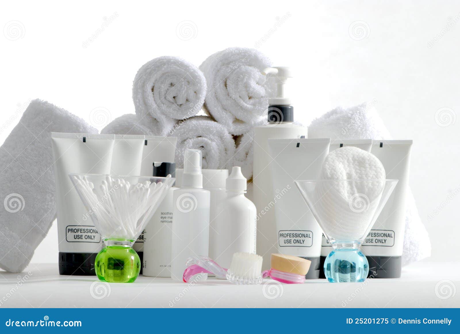 Spa Containers and Products Stock Image - Image of lotion, pump: 25201275