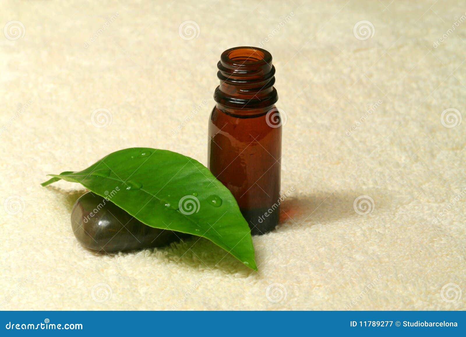 Spa with oil stock image. Image of feeling, resort, energetic - 11789277