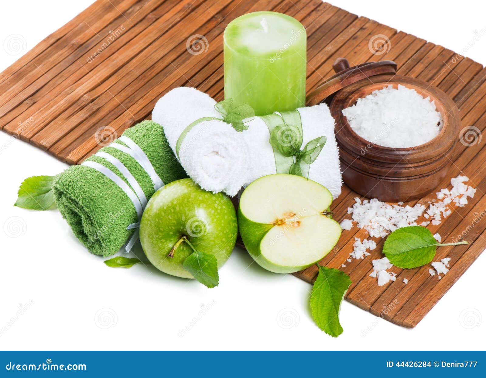 Spa Products of Green Apple Stock Photo - Image of rope, leaf: 44426284