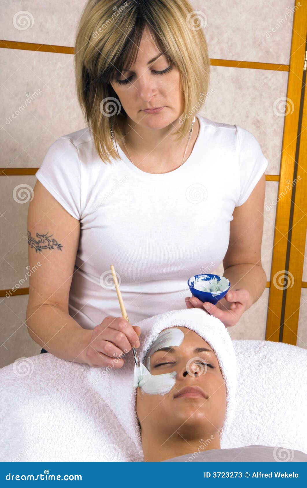 Spa Salon Facial Mask Application Stock Image - Image of aromatherapy ...