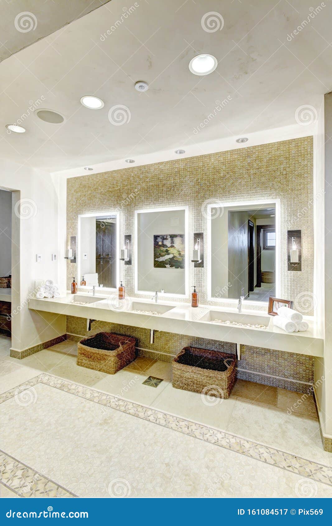 The Vanity in a Modern Spa Changing Room. Stock Image - Image of health ...