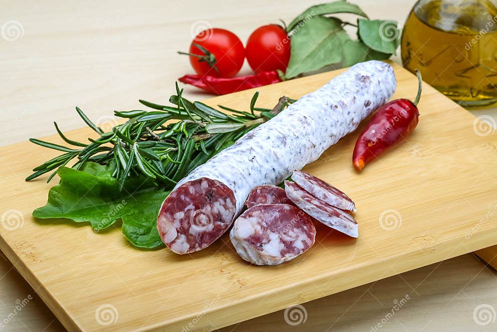 Spaanse worst - fuet stock foto. Image of snack, gastronomie - 51553730