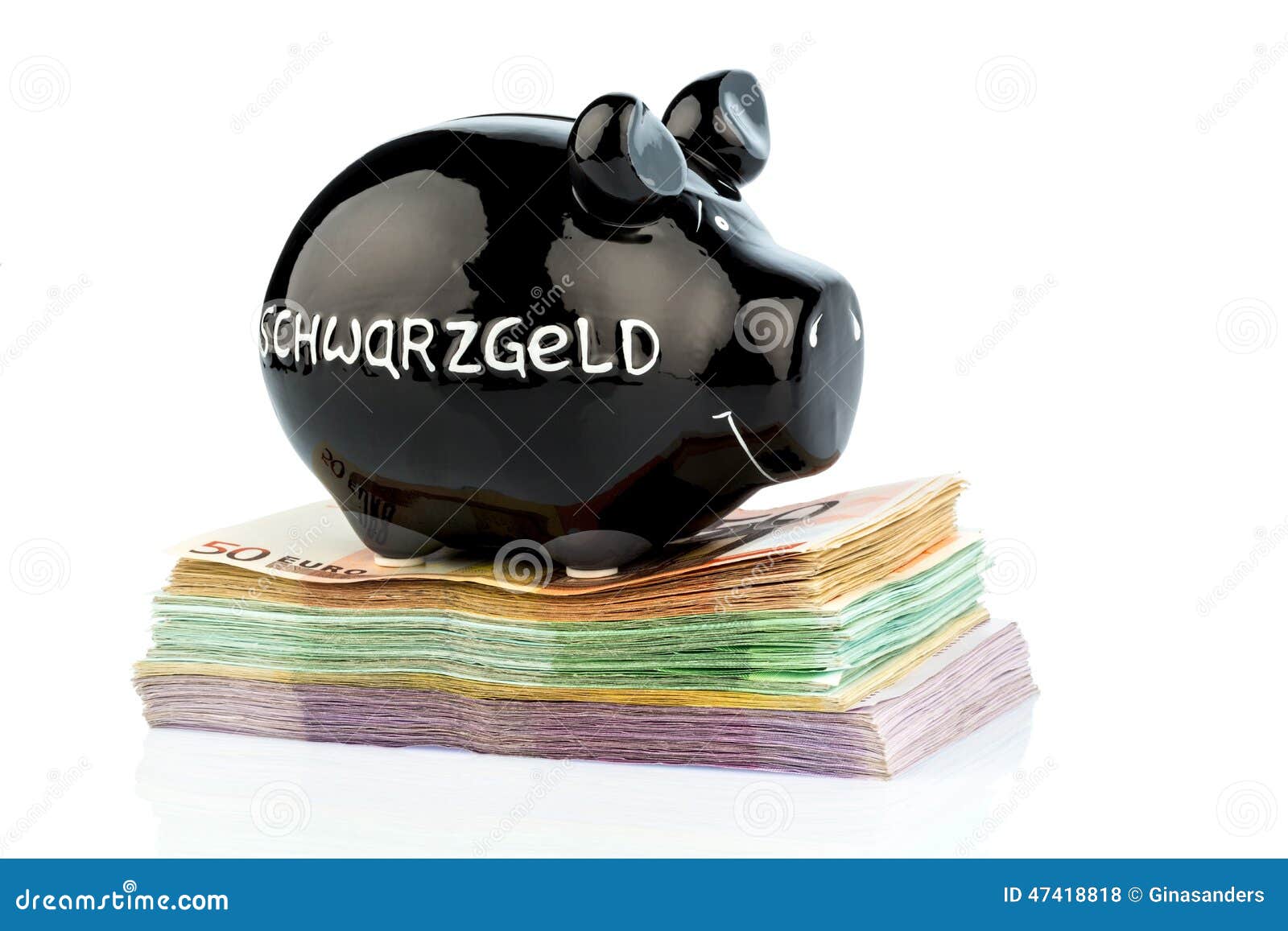 Spaarvarken op zwart geld stock foto. Image of economisch - 47418818