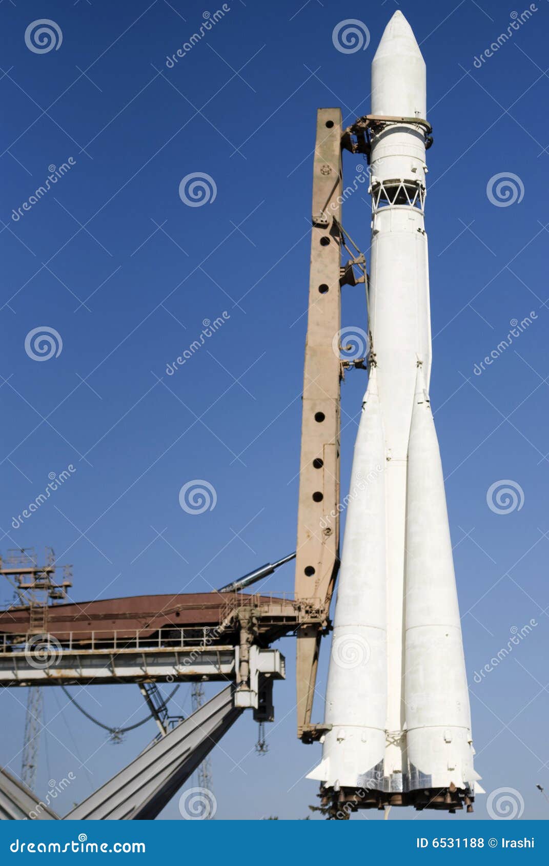 Space ship stock photo. Image of fast, silver, cosmonaut - 6531188