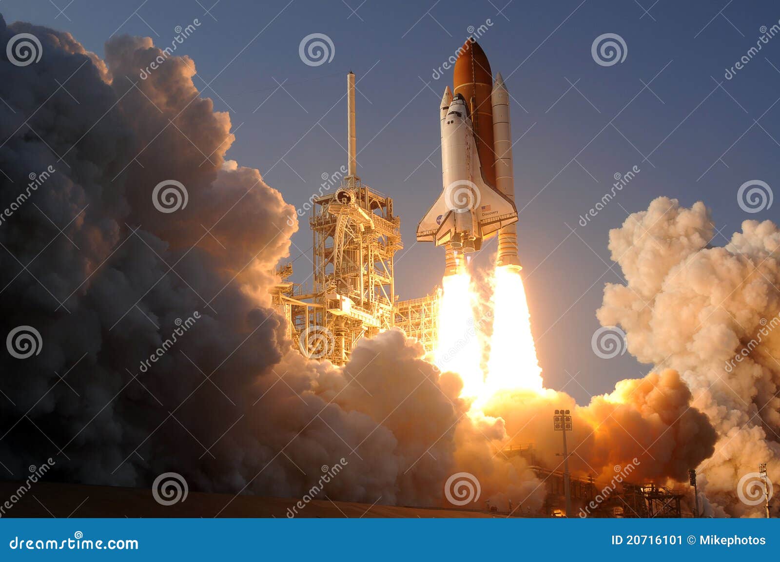 Space shuttle editorial photo. Image of space, travel - 20716101