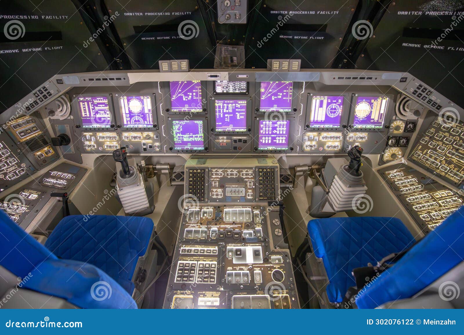 Space Shuttle Cockpit on Display at Houston Space Center in Texas, USA ...