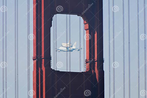 Space Shuttle Endeavour and Golden Gate Bridge Editorial Photography ...