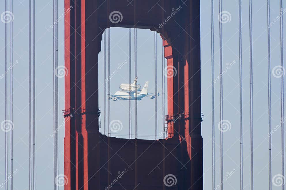 Space Shuttle Endeavour and Golden Gate Bridge Editorial Photography ...