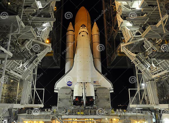 Space Shuttle at Launch Pad Editorial Photography - Image of national ...