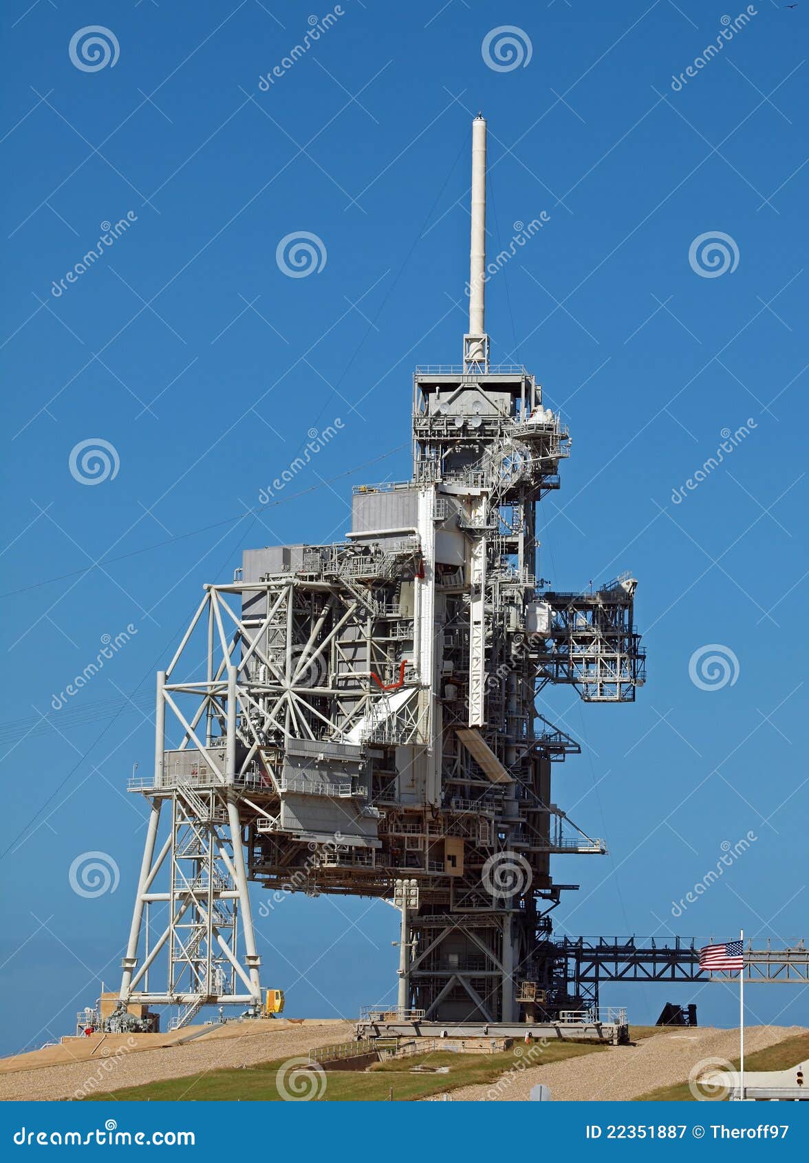 Space Shuttle Launch Pad editorial photography. Image of canaveral ...