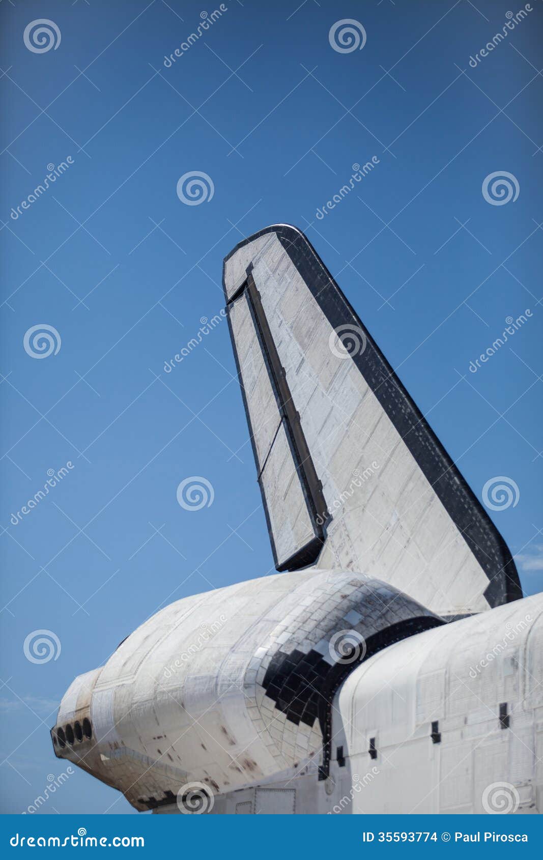 Space Shuttle Endeavour Tail Editorial Stock Image - Image of ...