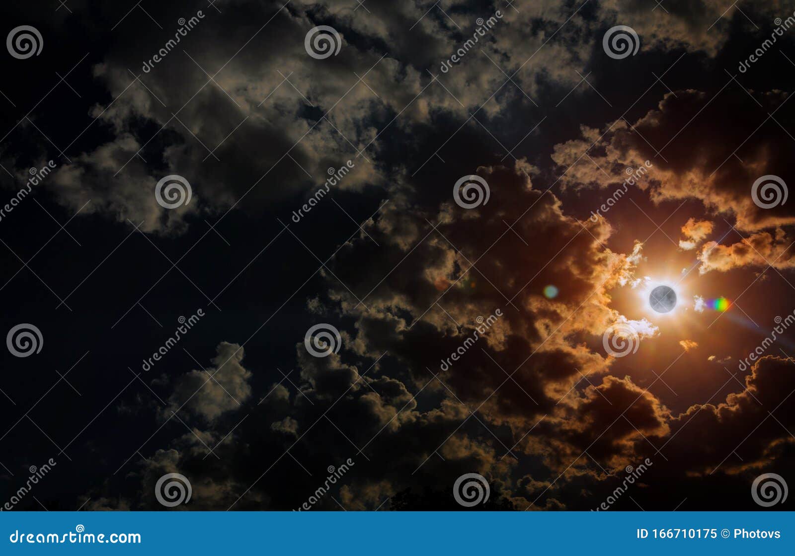 Space Solar Eclipse Sunrise View from Moon with Dramatic Cloud Stock ...