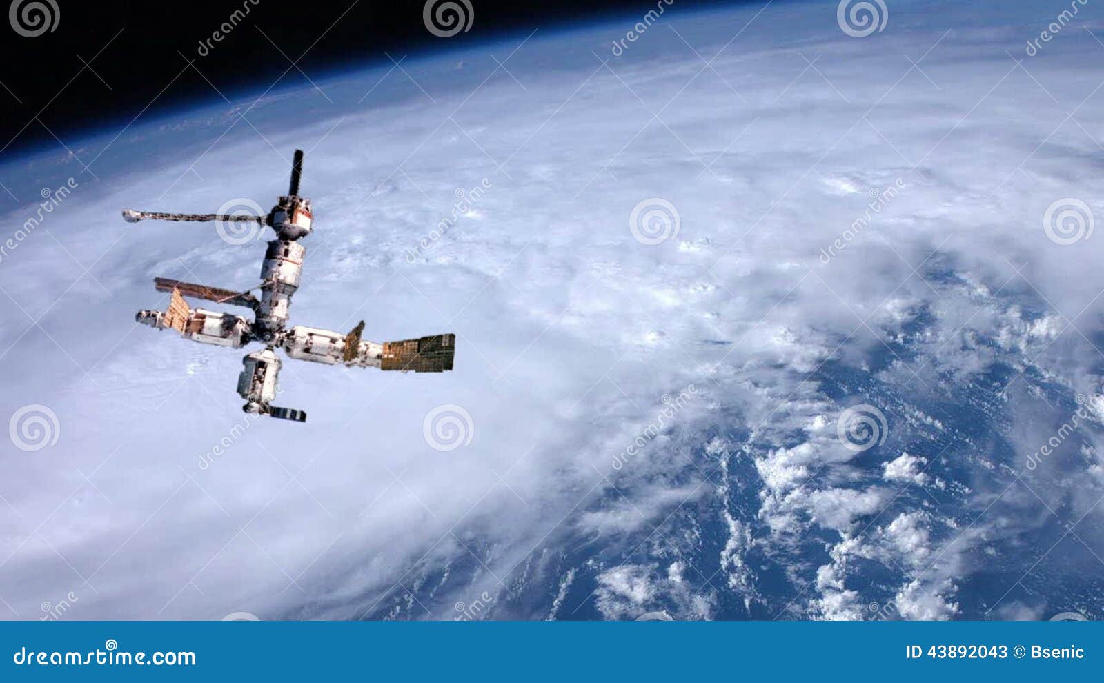 Space Station Orbiting Earth Stock Video - Video of footage, nasa: 43892043