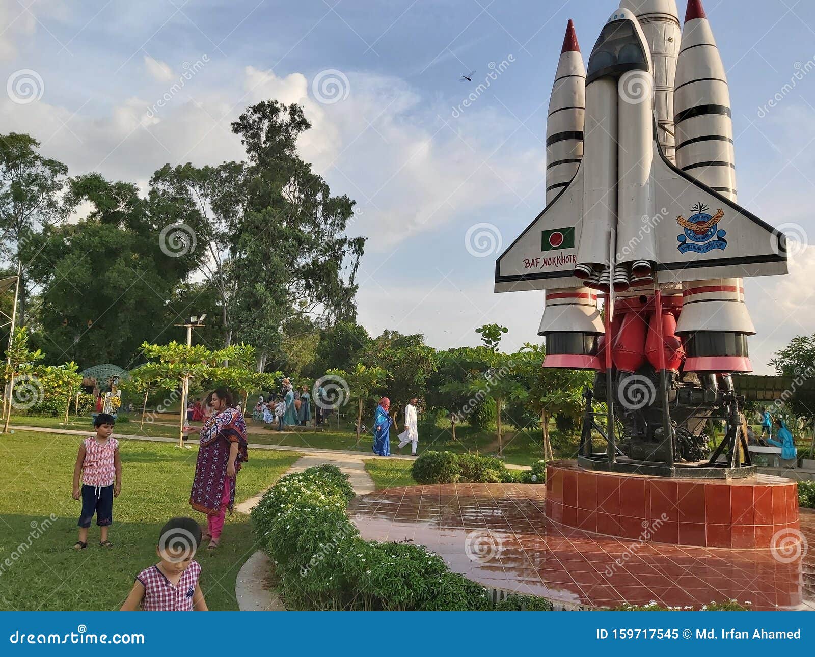 Spacecraft editorial image. Image of rocket, airship - 159717545