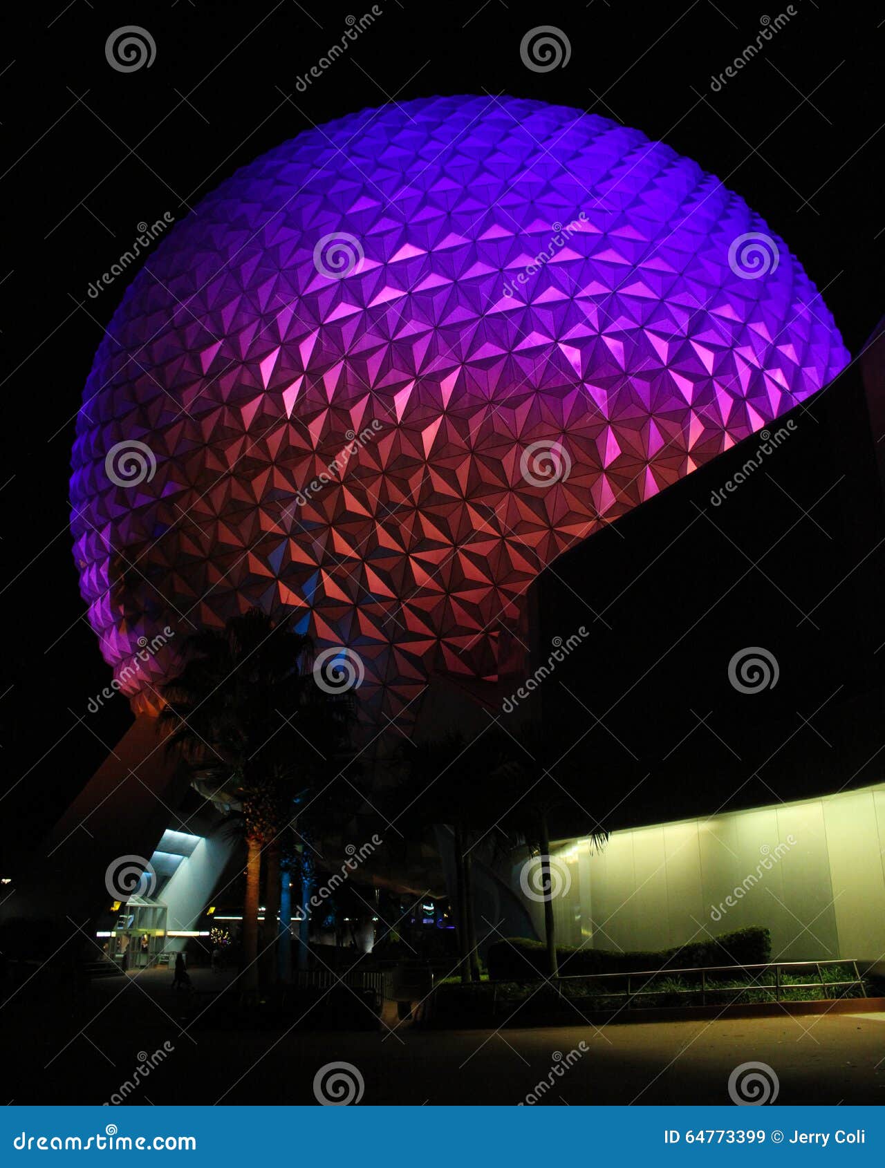Spaceship Earth at Epcot Center, Orlando Florida Editorial Stock Image ...
