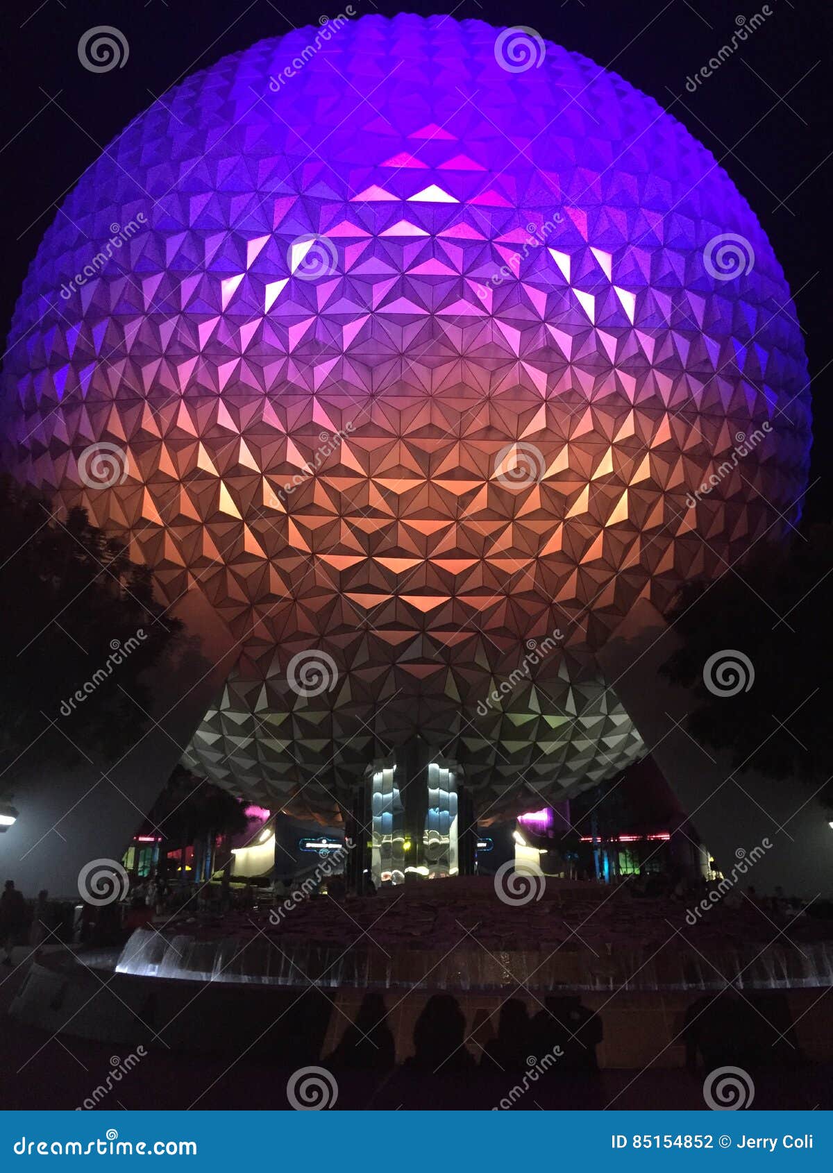 Spaceship Earth at Epcot Center, Orlando Florida Editorial Photography ...