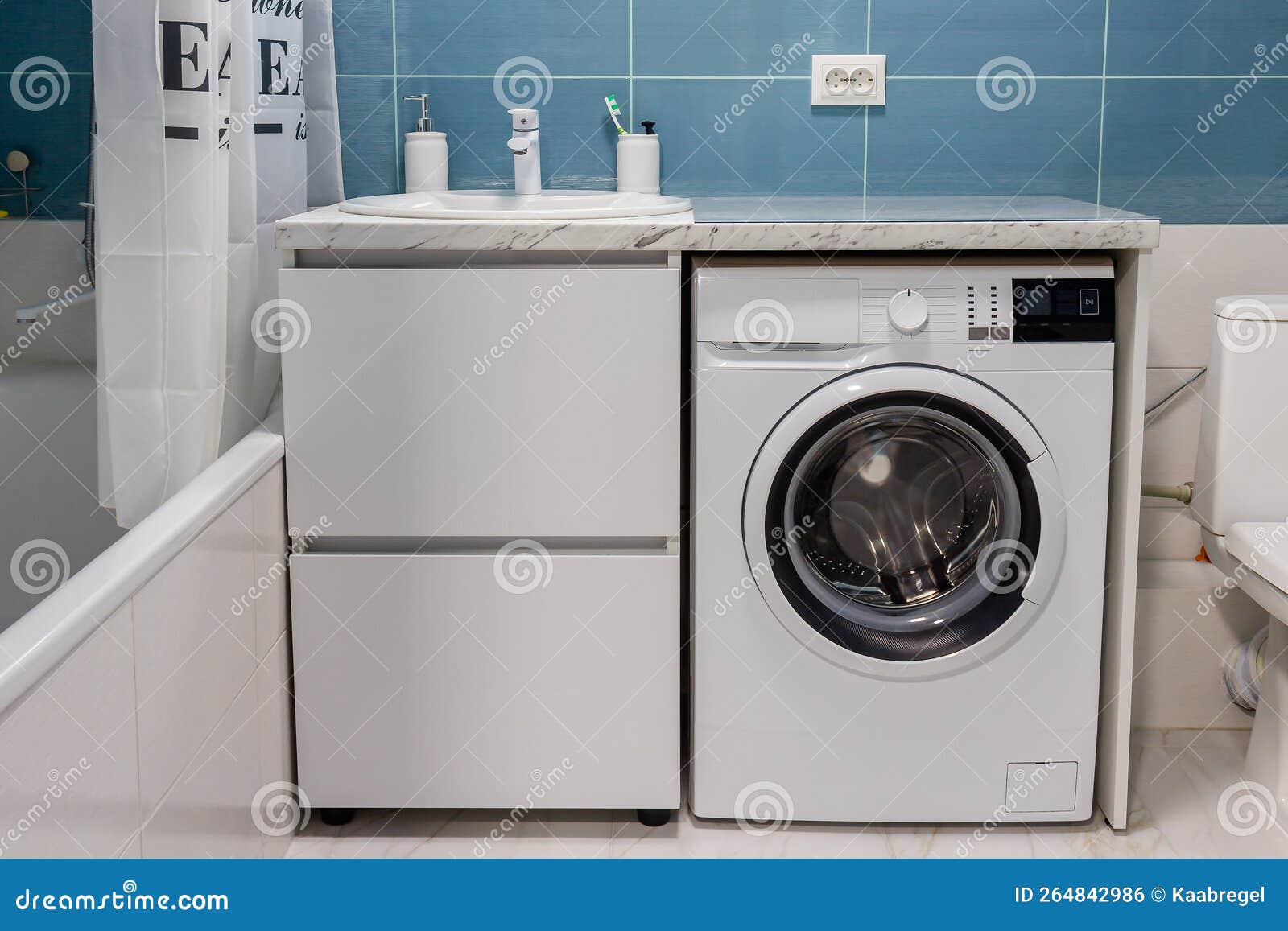 Spacious Bathroom with Large Bathtub, White Vanity Unit with Drawers ... Spacious Bathroom with Large Bathtub, White Vanity Unit with Drawers ...