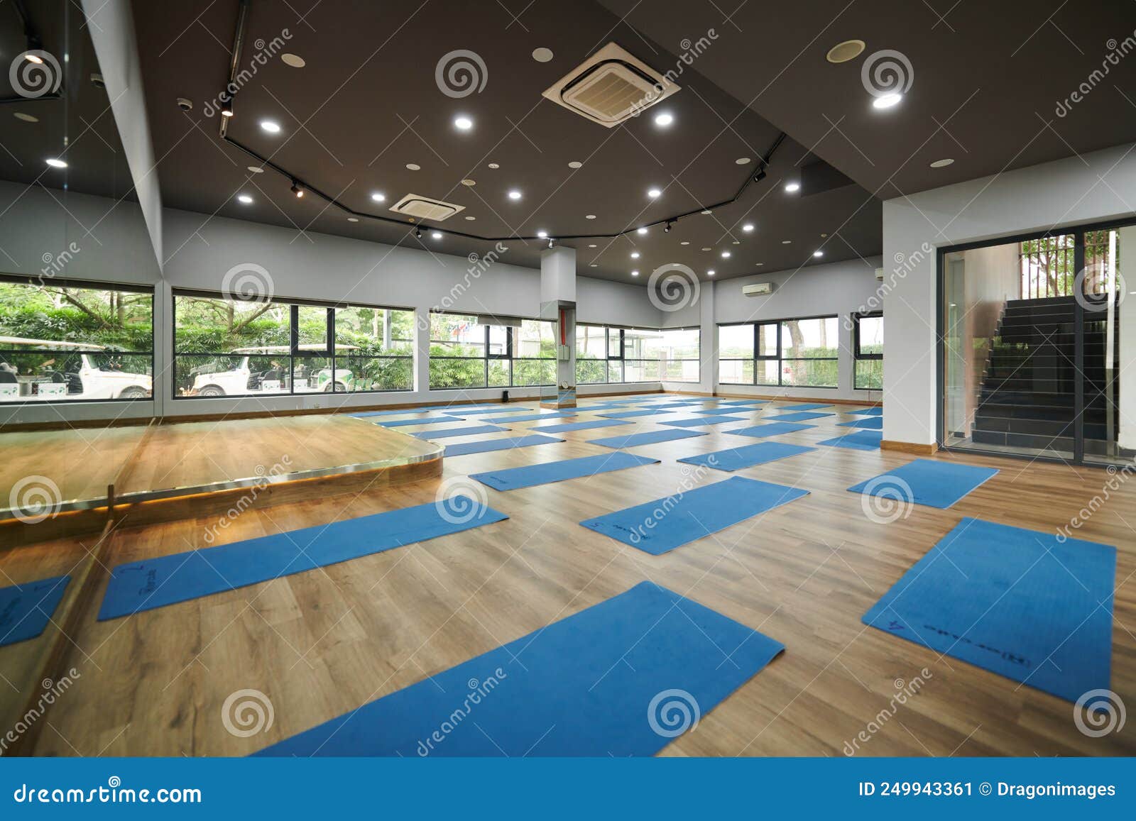 Spacious Empty Dance Studio Stock Image - Image of training, facility ...