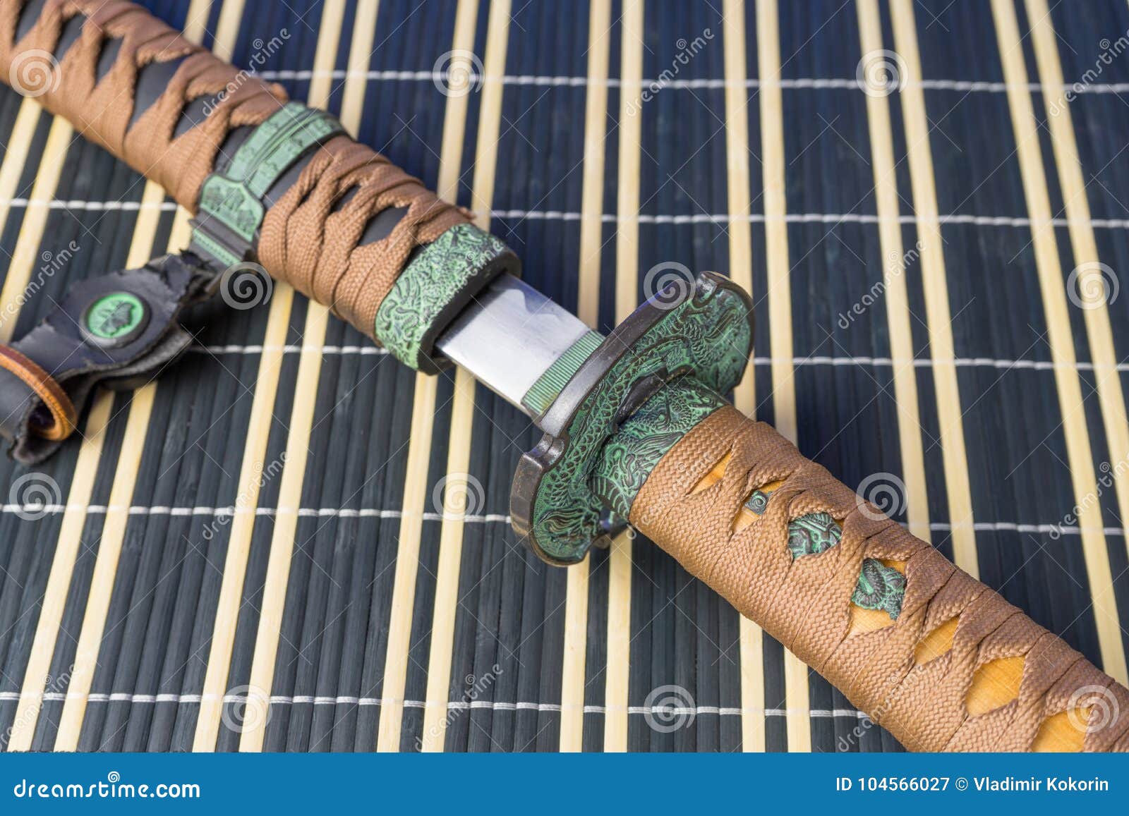 Spada Del Samurai Armi Giapponesi Medievali Immagine Stock - Immagine ...