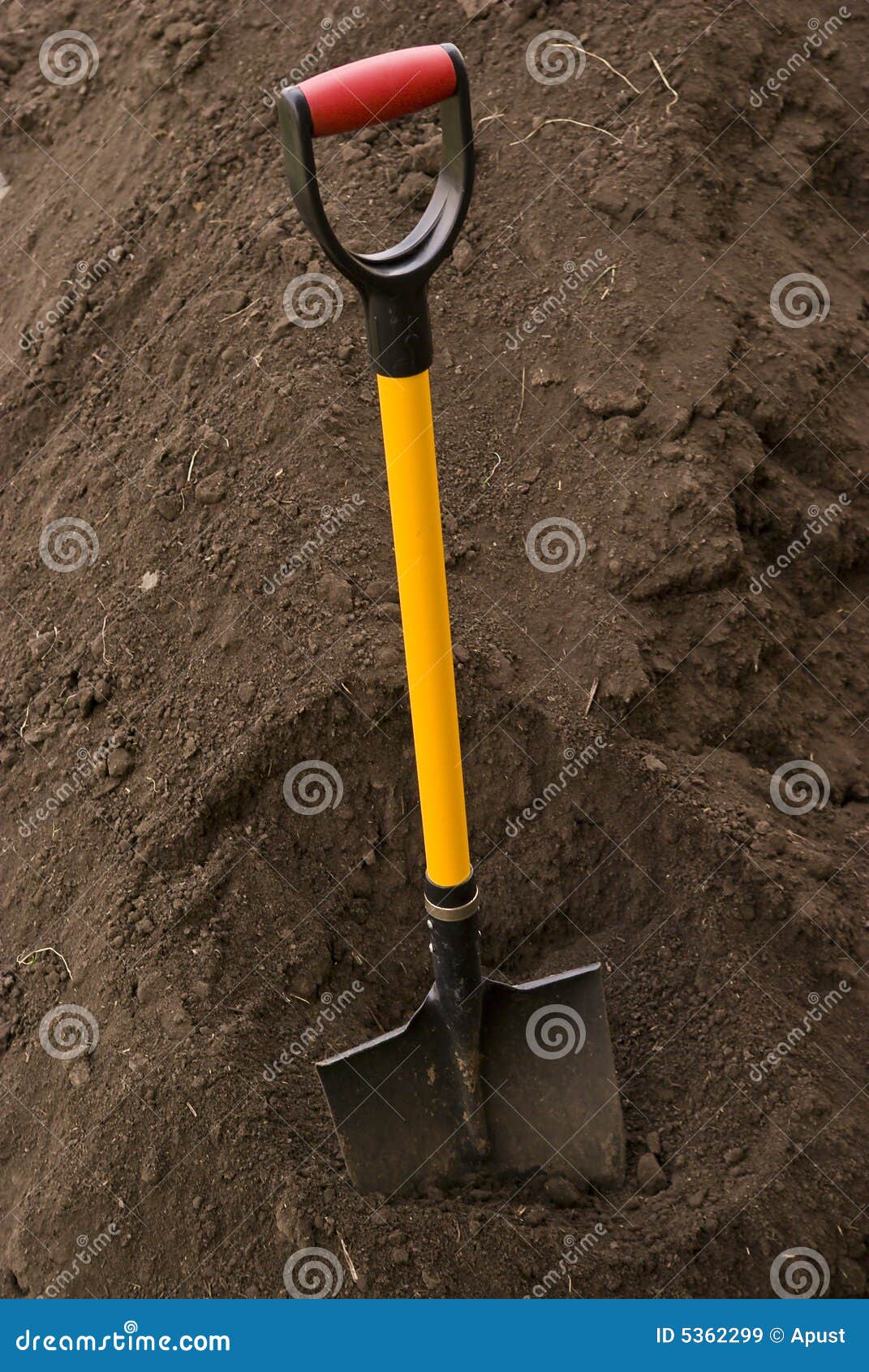 Spade stock image. Image of dark, working, yellow, cumulate - 5362299