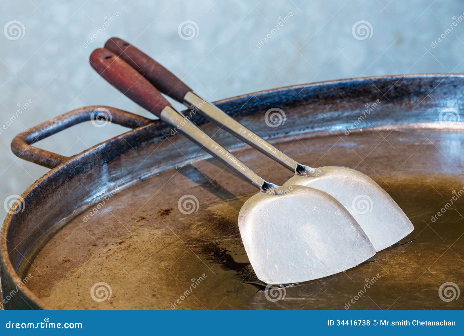 Spade of frying pan stock photo. Image of metal, cook - 34416738