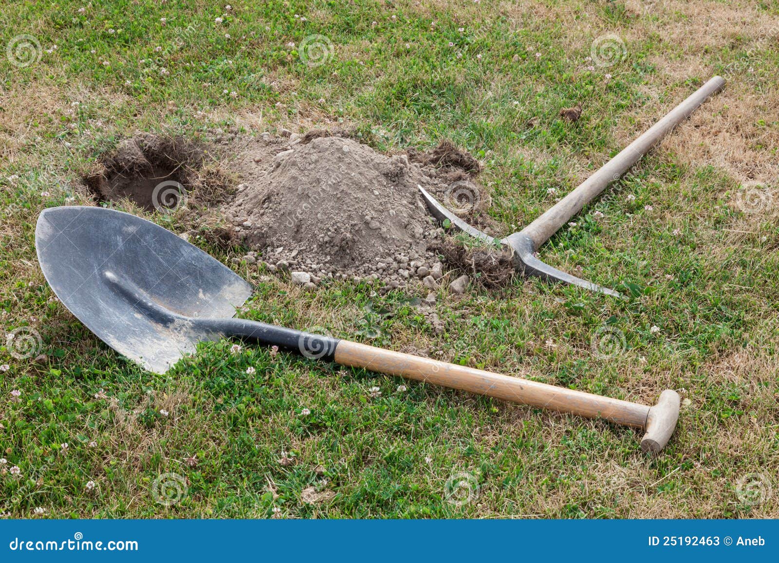 Spade and Pick on the Grass Stock Image - Image of tool, garden: 25192463