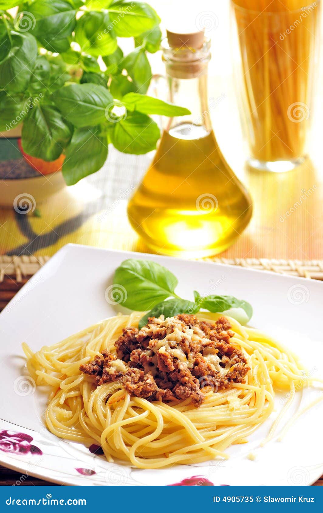Spagetti stock image. Image of italian, melt, knife, spaghetti - 4905735
