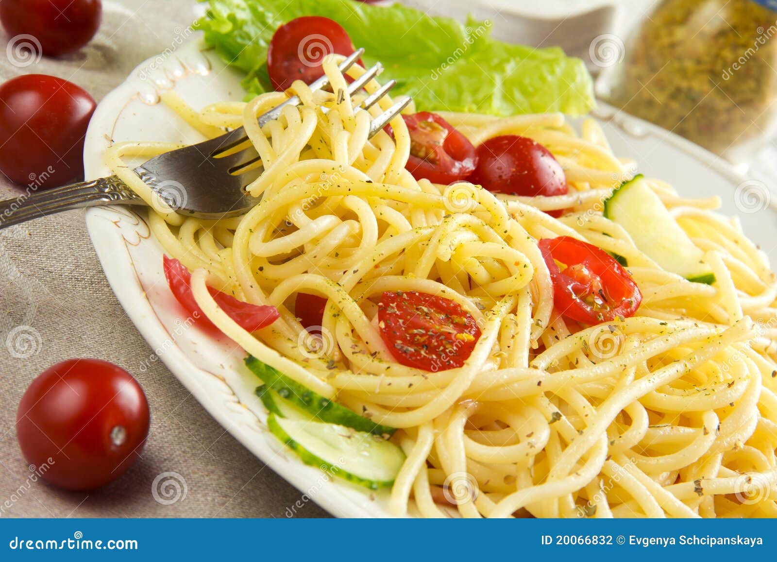Spaghetti stock photo. Image of plate, food, tomatoes - 20066832
