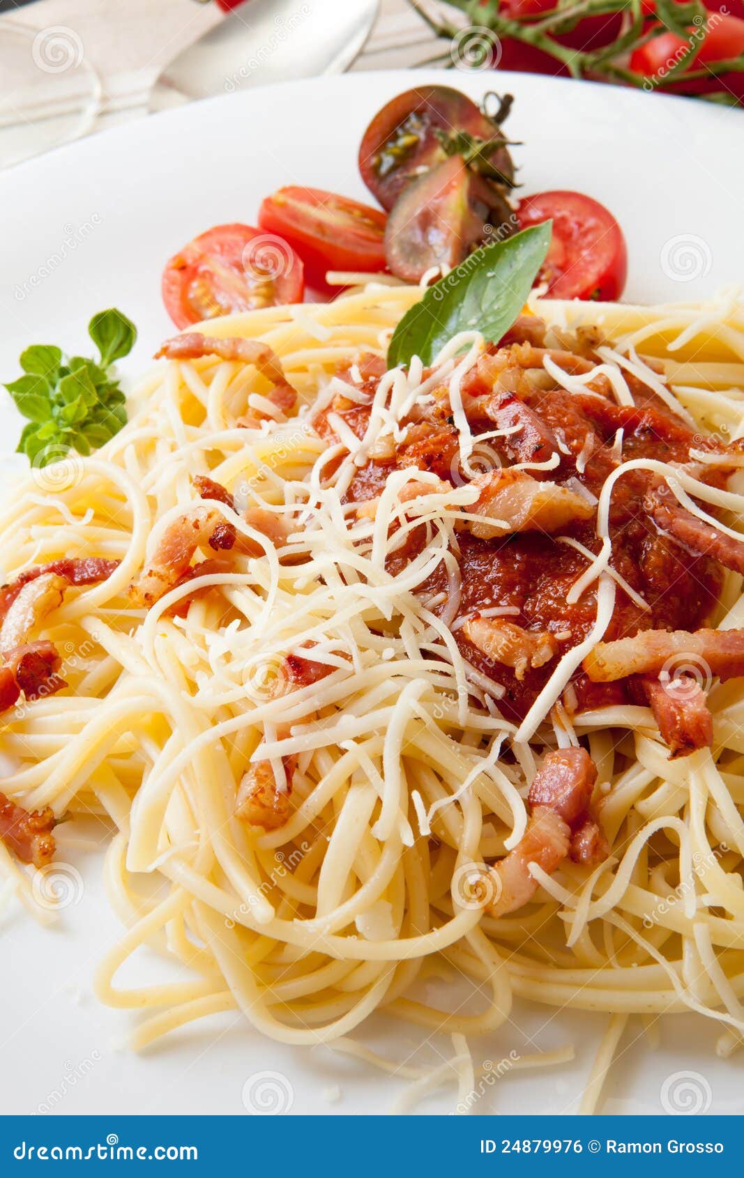 Spaghetti stock photo. Image of delicious, leaf, carbohydrate - 24879976