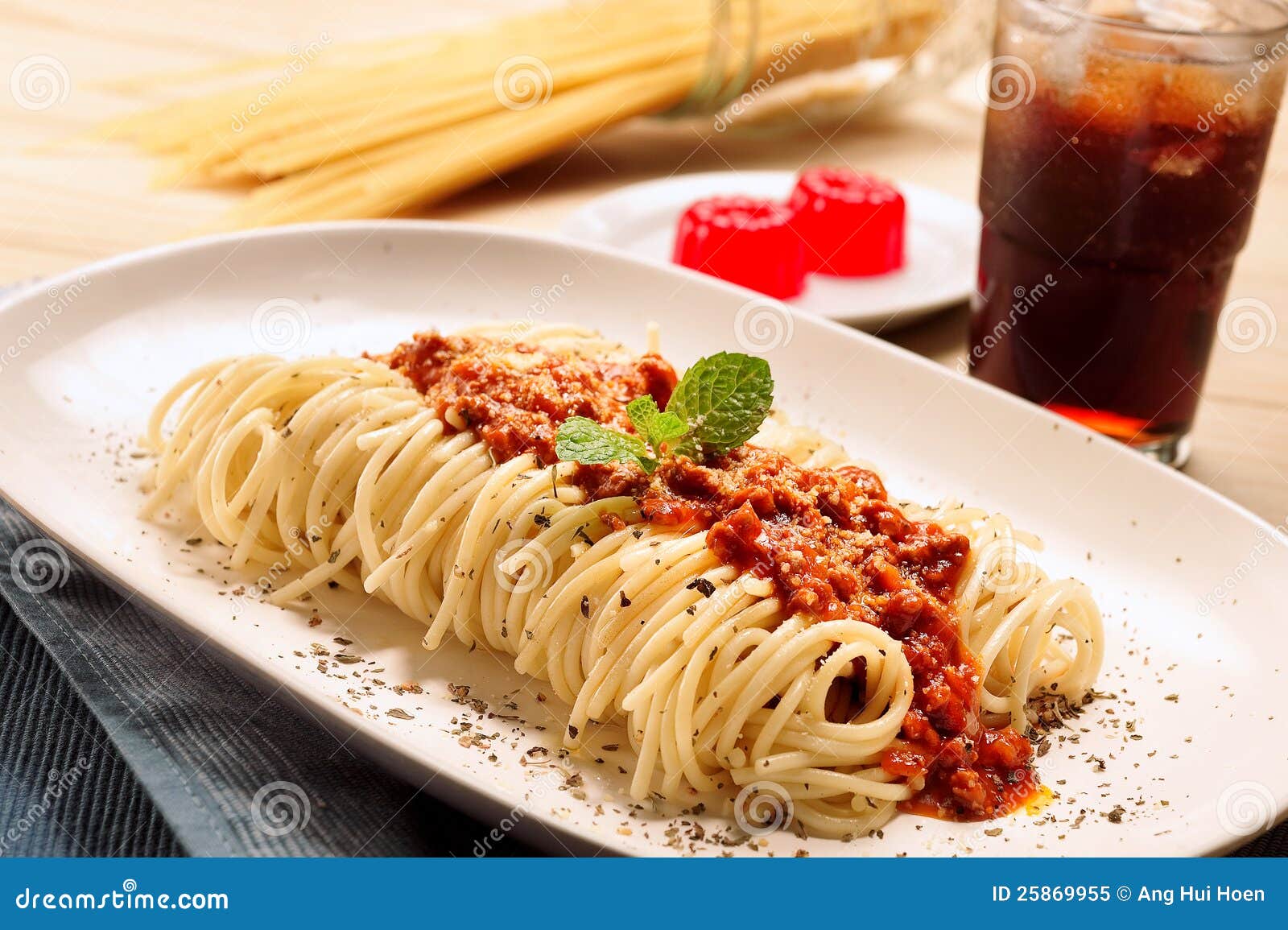 Spaghetti stock image. Image of beverage, food, spaghetti - 25869955
