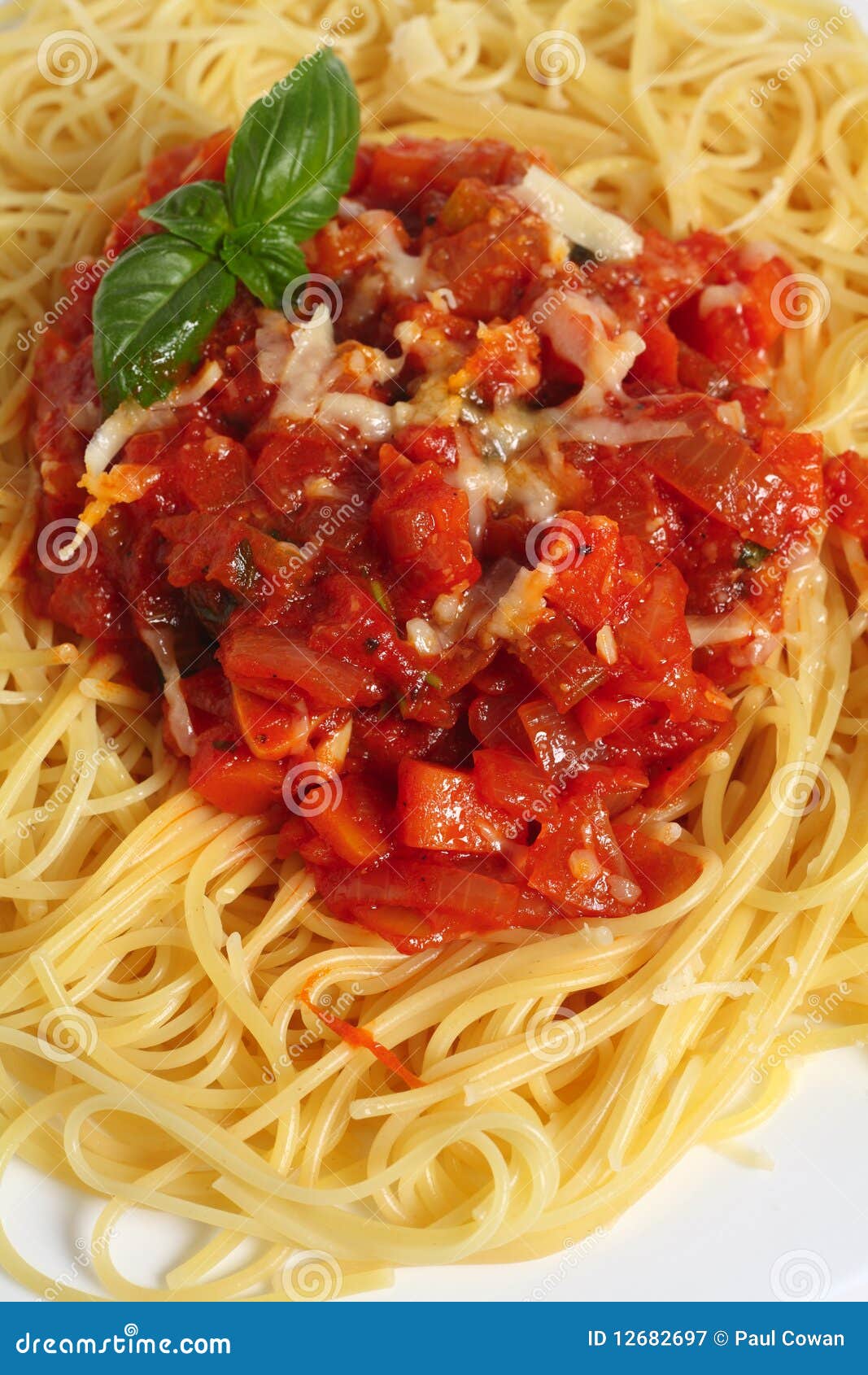 Spaghetti Al Pomodoro Vertical Stock Image - Image of italian, pomodoro ...