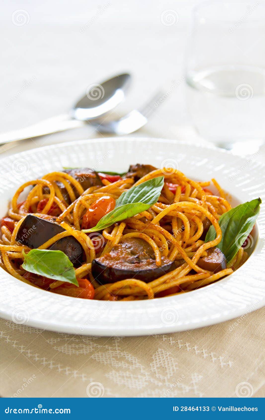 Spaghetti alla Norma stock image. Image of noodle, salty - 28464133